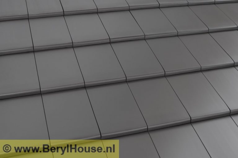 Dakpannen antraciet engobe VLAKKE DAKPAN 11,8 (per m2) – Beryl House