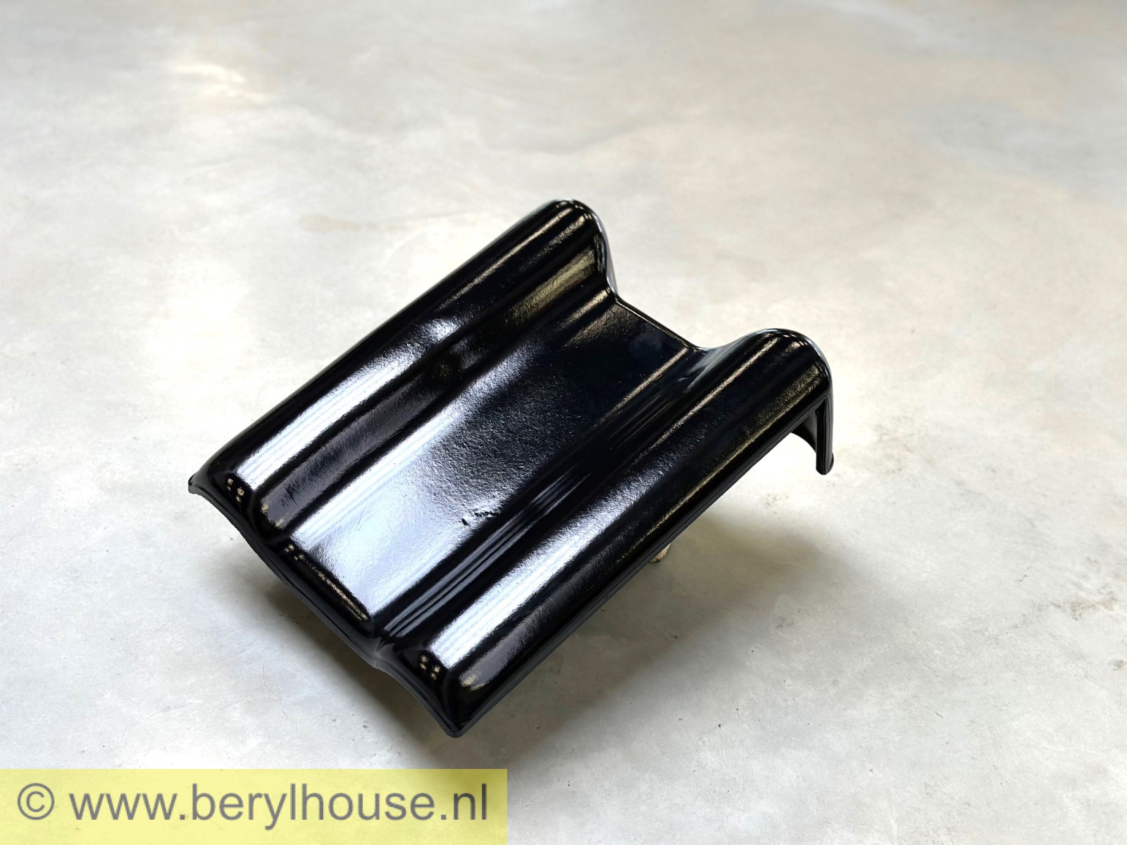 Chaperongevelpan links (per stuk) – Beryl House